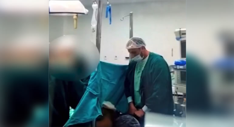 Vídeo Flagra Médico Abusando De Paciente Durante Parto No Rj Agora1